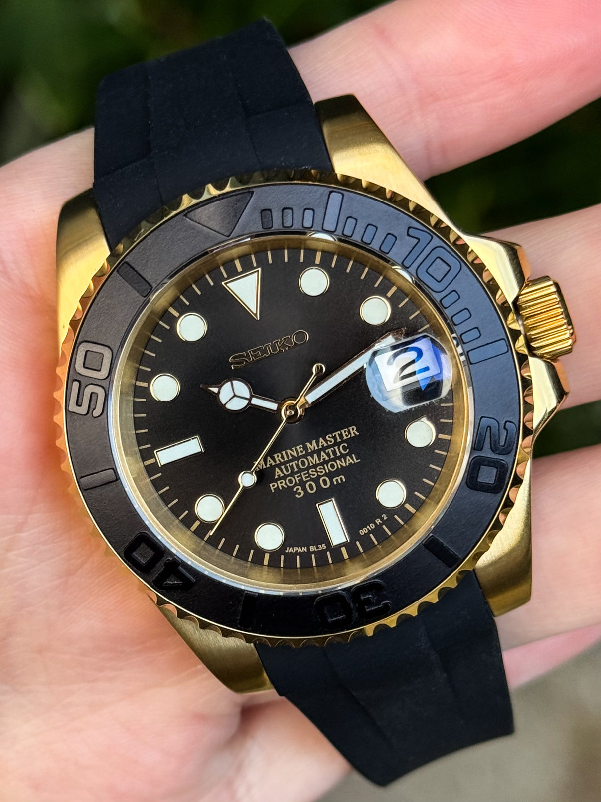 Seiko "Gold" Yacht-Master Rubber Mod – Custom Seiko Watch, Hand ...